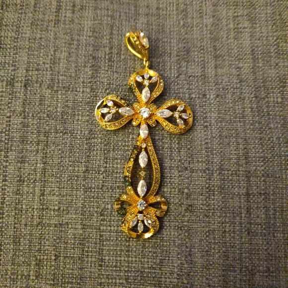 Camrose & Kross | Jewelry | Jbk Jacqueline Kennedy Gold Cross Pendant ...
